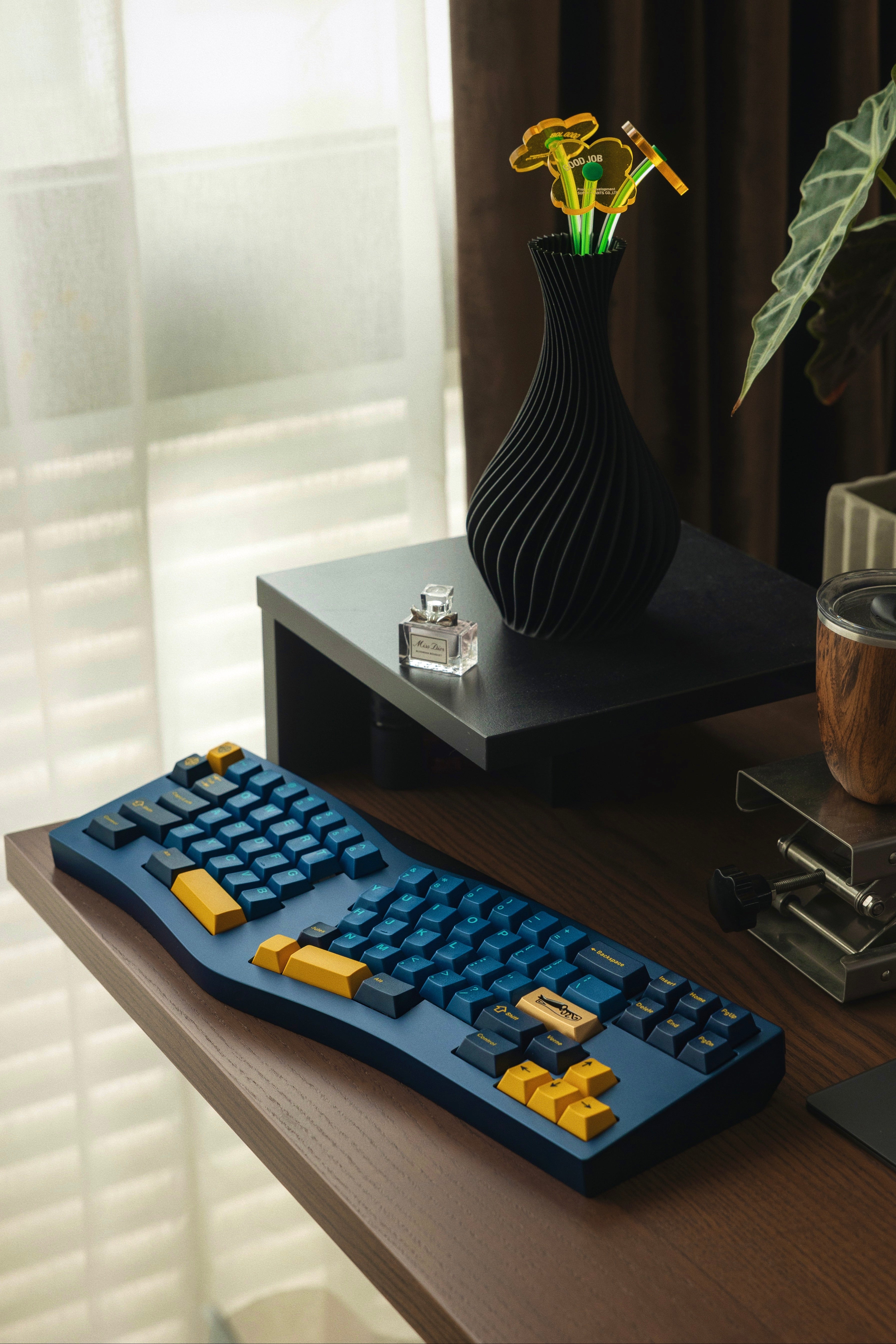 [Group Buy] Fox Lab Sand Glass Ergo 70% Keyboard Kit – mechaland